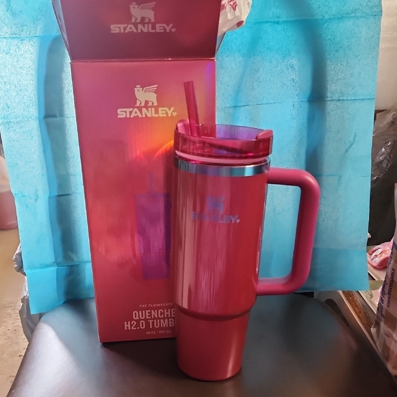 Stanley | Dining | New Stanley Quencher H2 Tumbler Mid Size 30 Oz ...